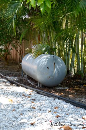 Easy Privacy Screen Hides Ugly Yard Items - H2OBungalow