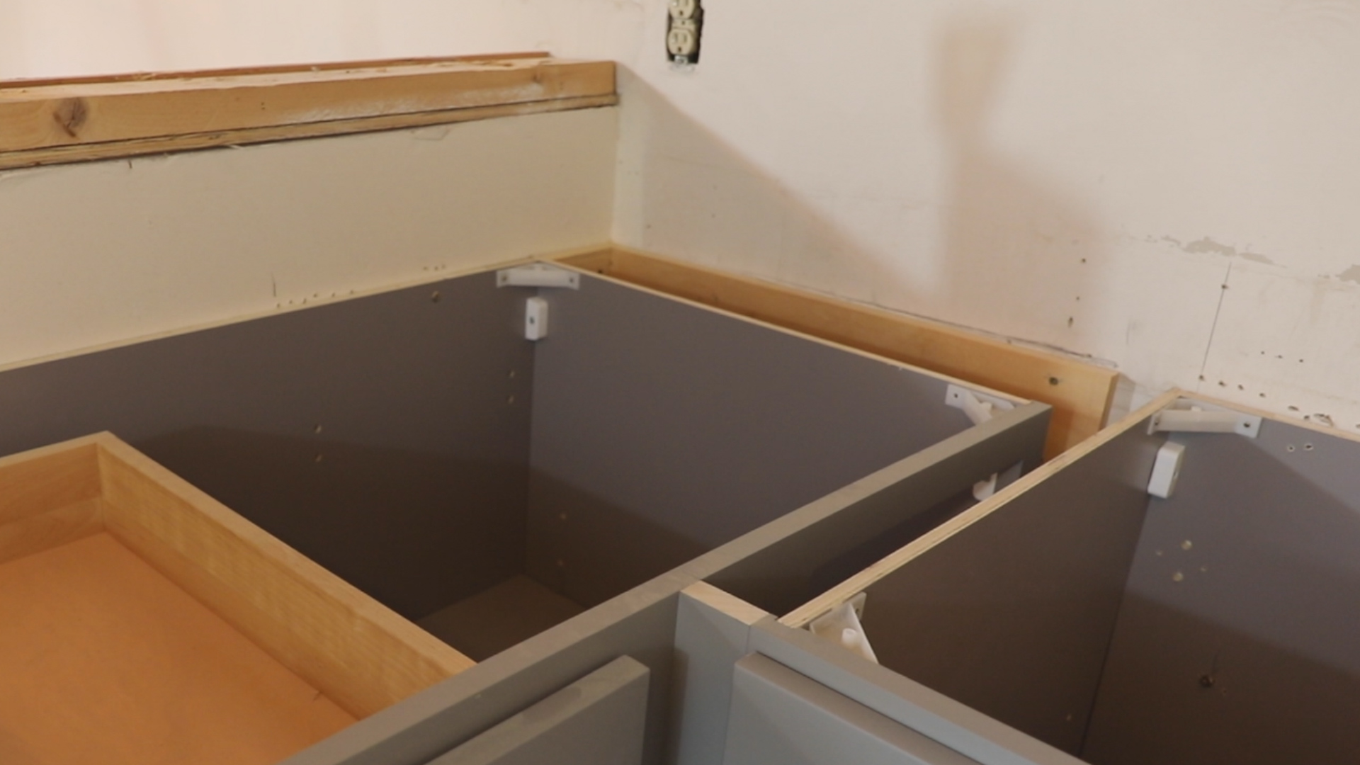 How To Make A DIY Wood Countertop - H2OBungalow